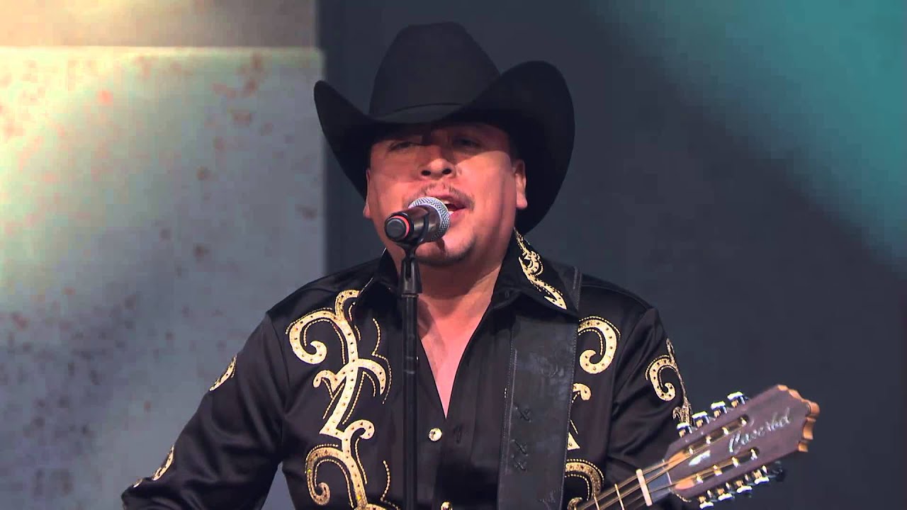 La Maquinaria Norteña canta en Premios Texas producido por Ruben ...