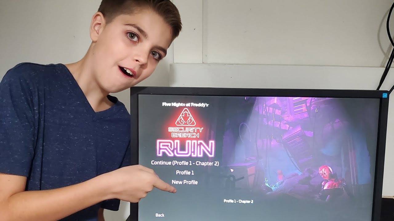 Playing security breach ruin On computer with my friend Liam Part 1 ...