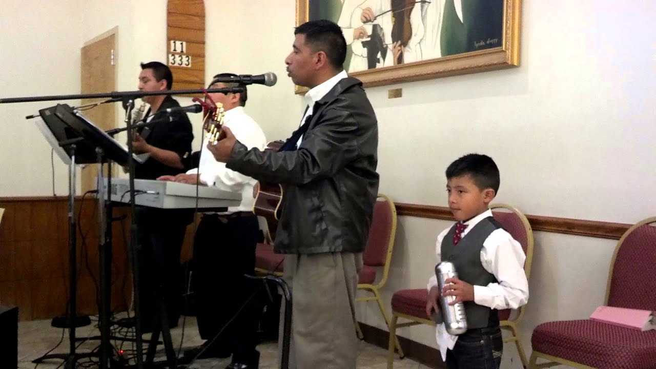 Gloria in Spanish - YouTube