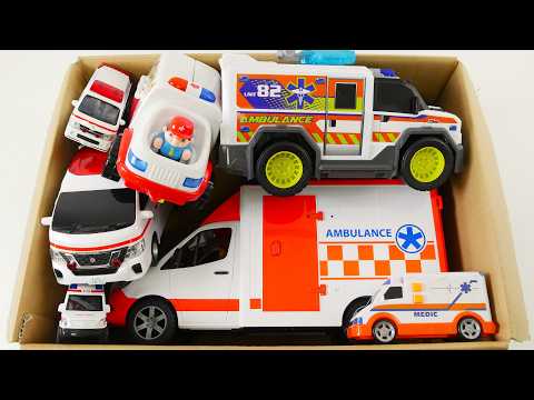 救急車のミニカーが走る！はたらく車 緊急車両 坂道走行 サイレン音☆