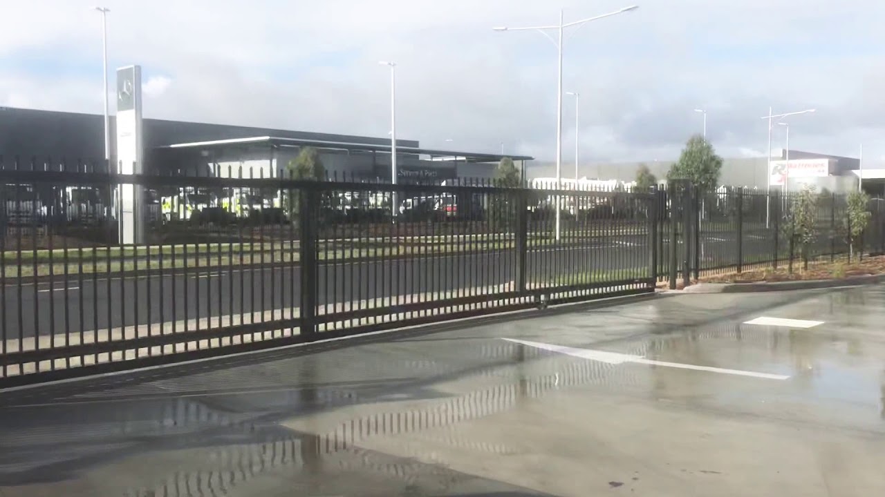 Industrial Sliding Gate - with BFT Oberon FAST Motor - Powered Gates ...