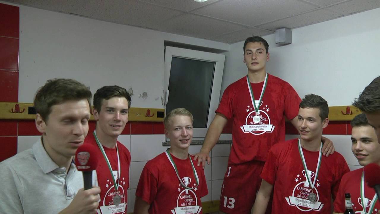 Interview Tutti Stüber und Andre Thom mit Spielern A jugendspielern ...