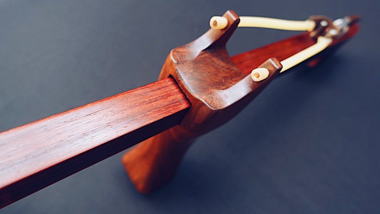 Unique "JAIPUR" Retractable Slingshot - Wooden DIY - YouTube