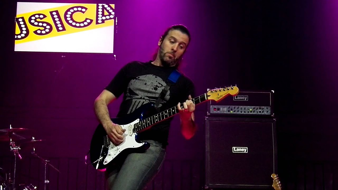 Pablo Gustavo Soler Guitar virtuoso - YouTube