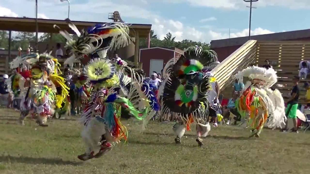 Teen Boys Fancy Dance Song 2 in Red Lake July 2016 - YouTube