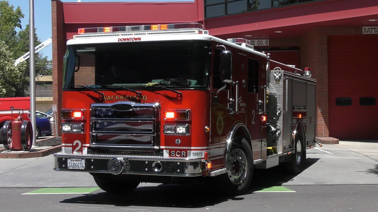 Sacramento Fire Dept. Engine 2 Responding - YouTube
