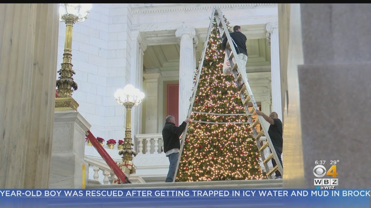 Some Not Happy With Rhode Island’s Artificial State House Christmas ...