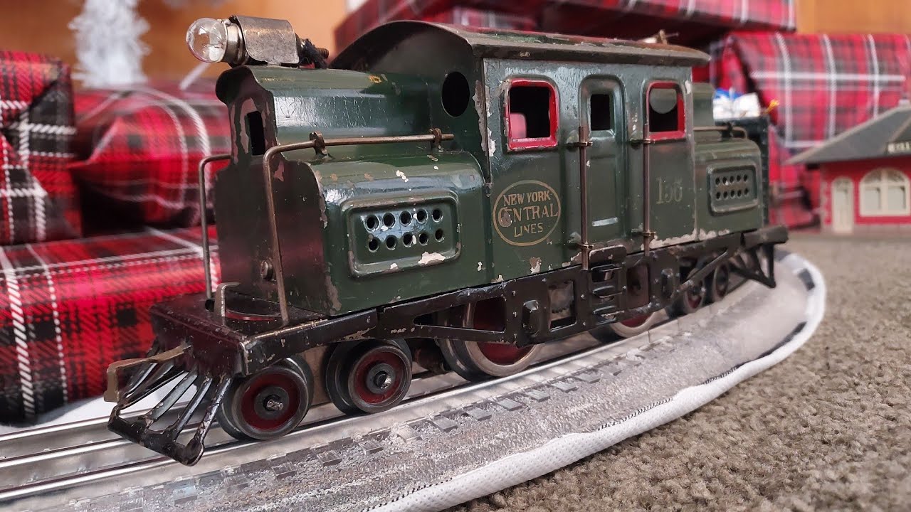 LIONEL PREWAR TINPLATE 156 ENGINE AND EARLY FREIGHT CARS CIRCA 1923 ...