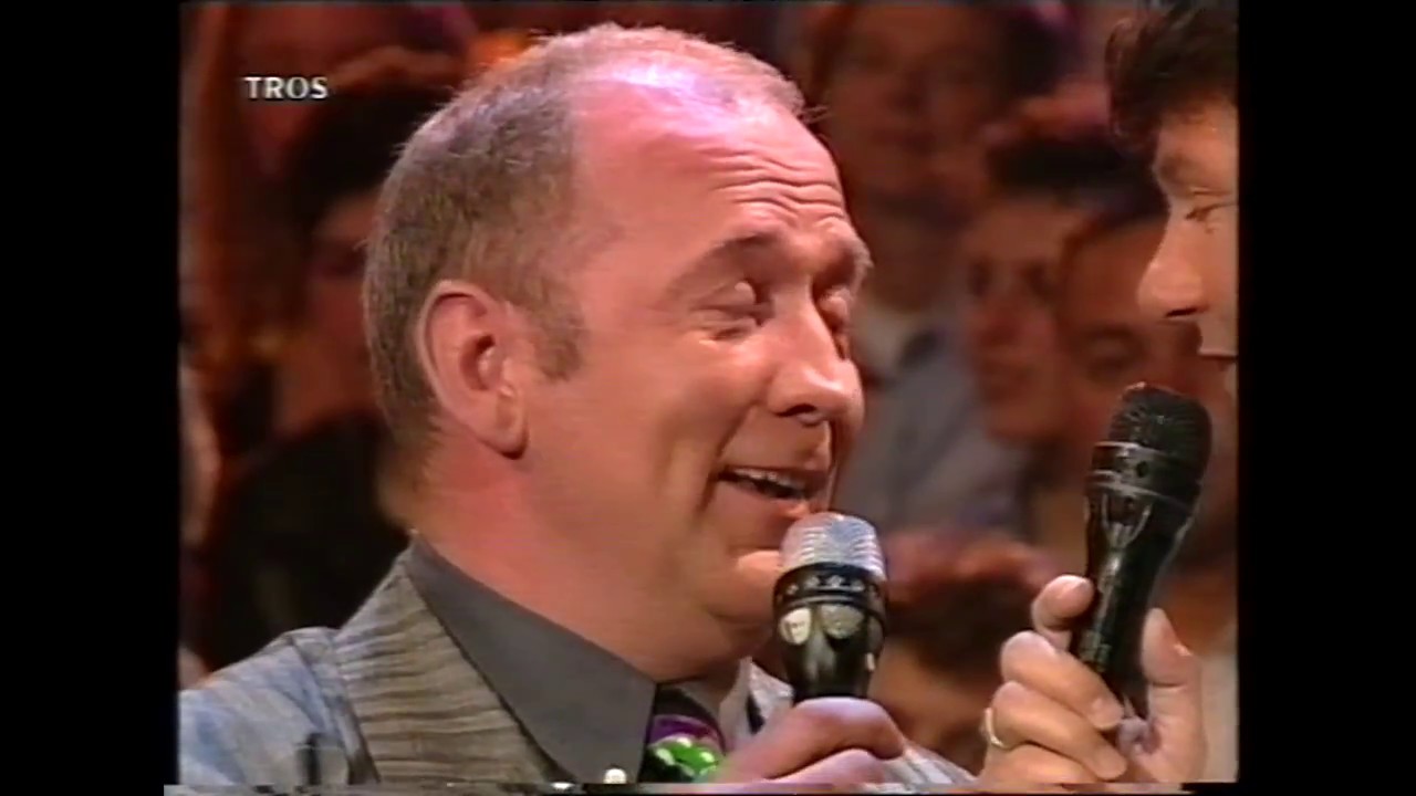 Harry Slinger & Albert West 'Drukwerk medley' in Op Nieuwe Toeren - YouTube