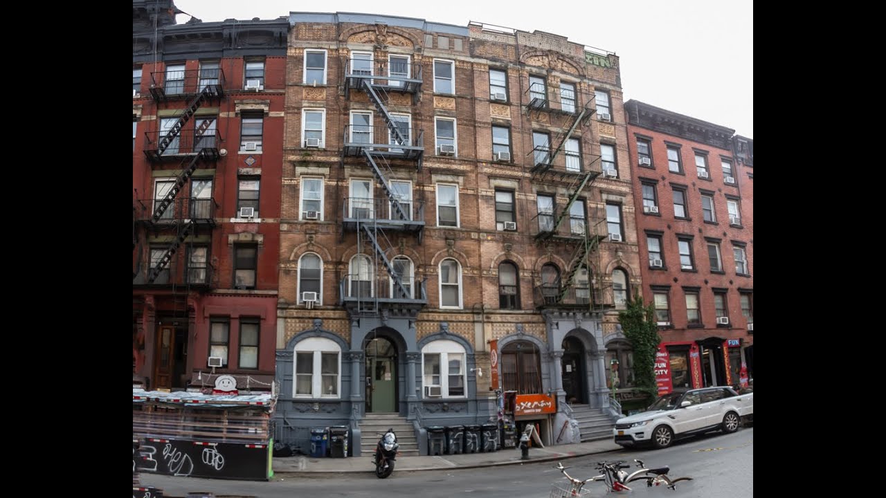 Led Zeppelin "Physical Graffiti" Album Cover Building in NYC - YouTube