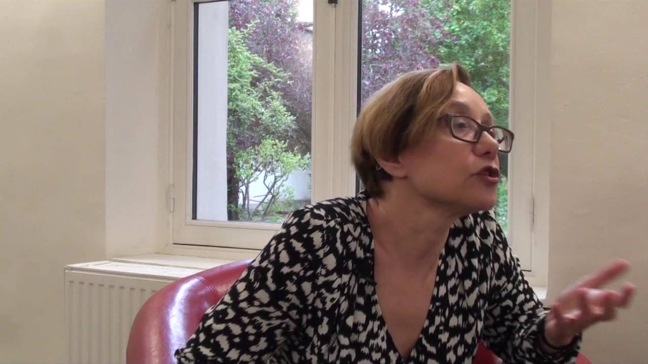 Les improvisations protestantes : interview de Claude Habib - YouTube