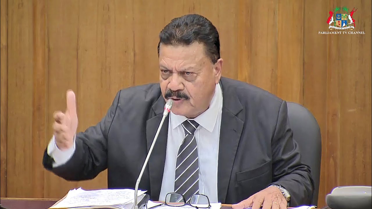 Budget 2023-2024 : l'intervention de Gilbert Bablee au parlement - YouTube