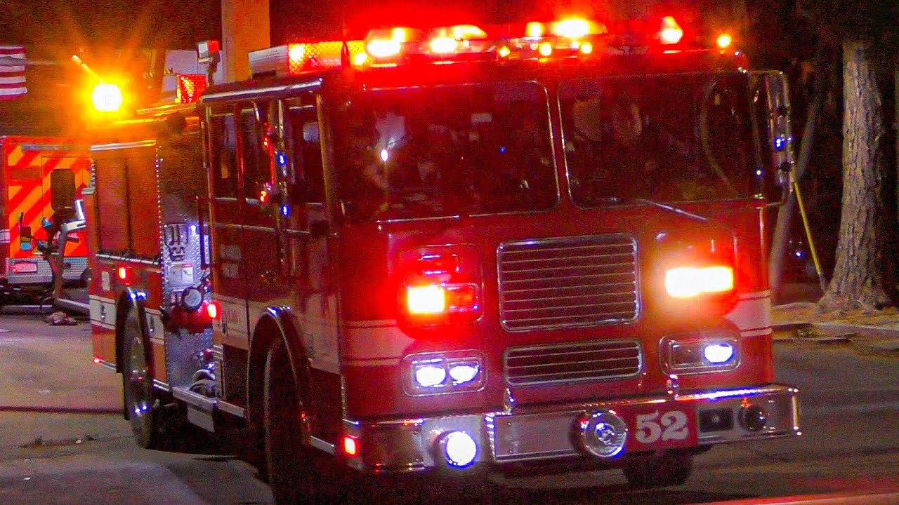 LAFD Engine 52 (reserve) Responding - YouTube