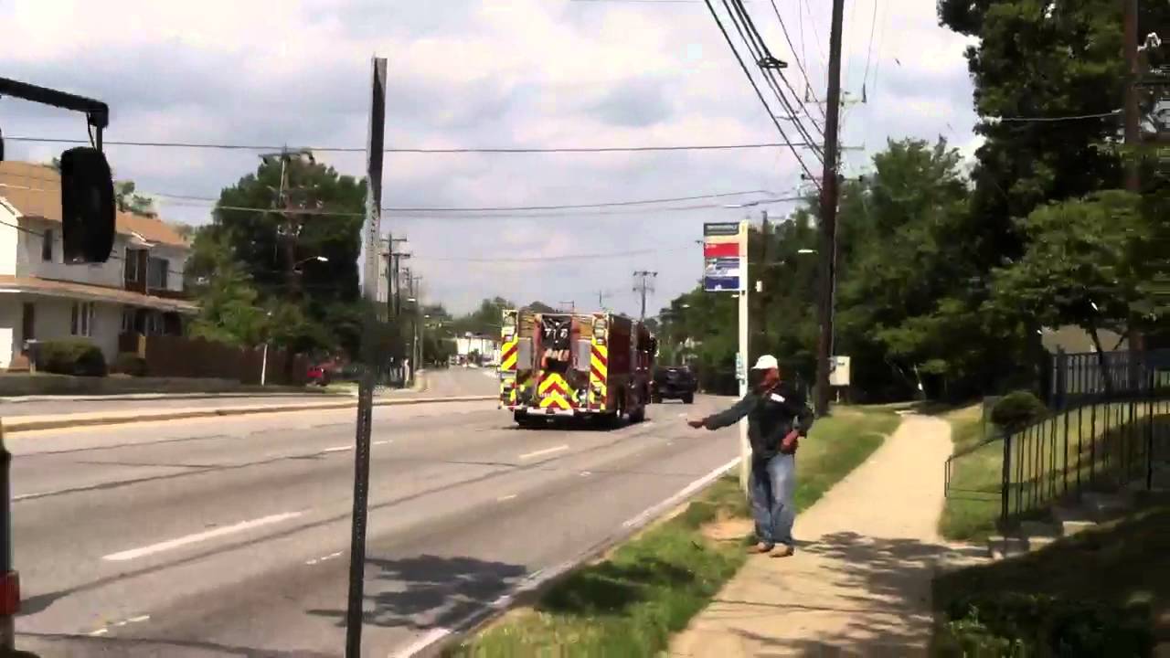 2008 MCFRS Paramedic Engine 716 - YouTube