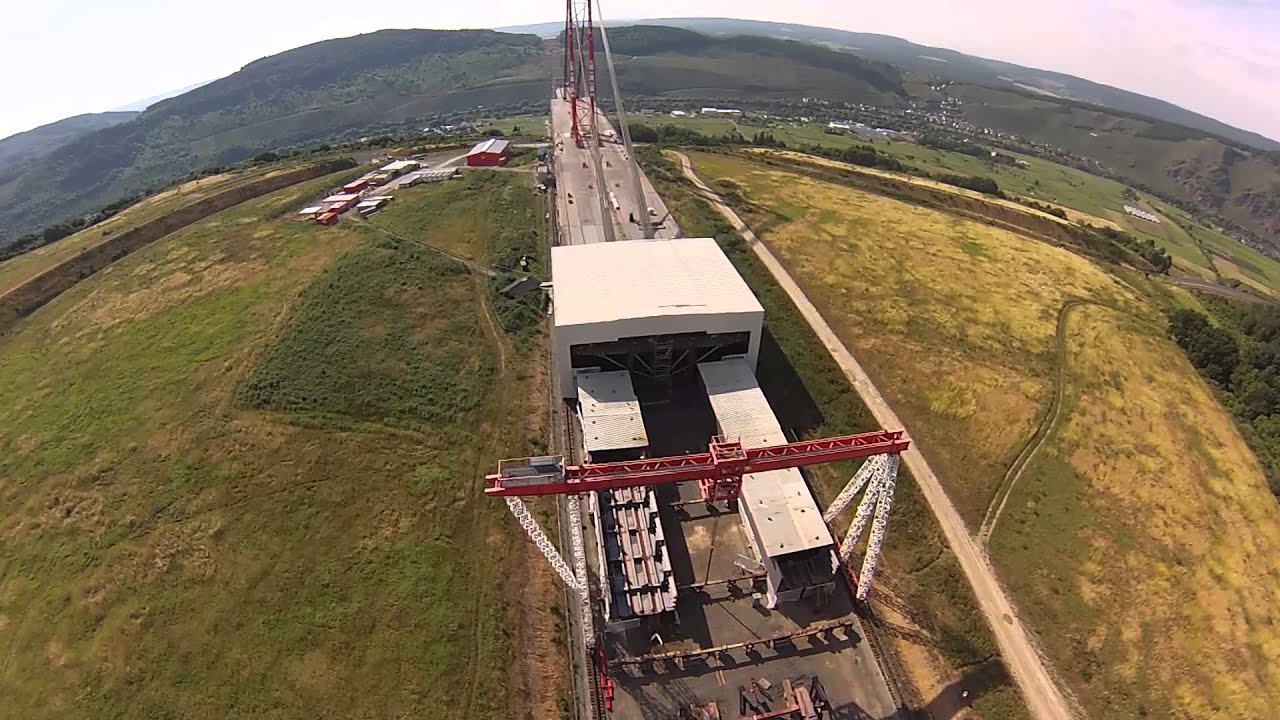 B50 Neu Hochmoselübergang 28 06 2015 DJI Phantom - YouTube