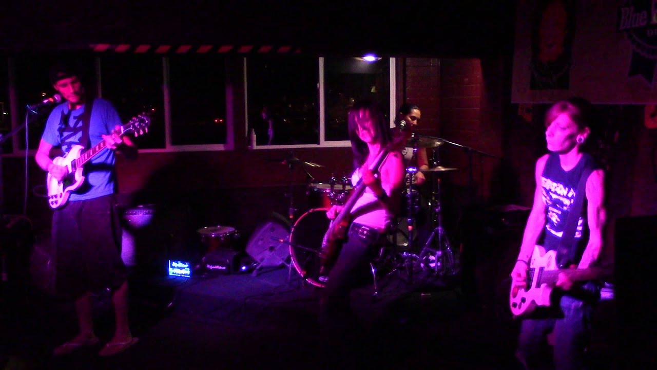 Virgin Mary (VM) LIVE @ Anna O'Brien's 5 23 14 - YouTube