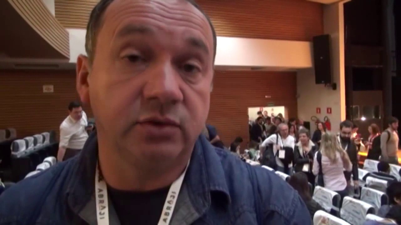 Jonas Campos fala sobre o jornalismo investigativo nos rincões do Brasil - YouTube