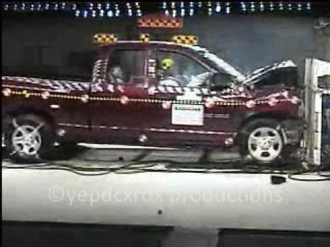 02 Dodge Ram crash test (NHTSA Frontal) - YouTube