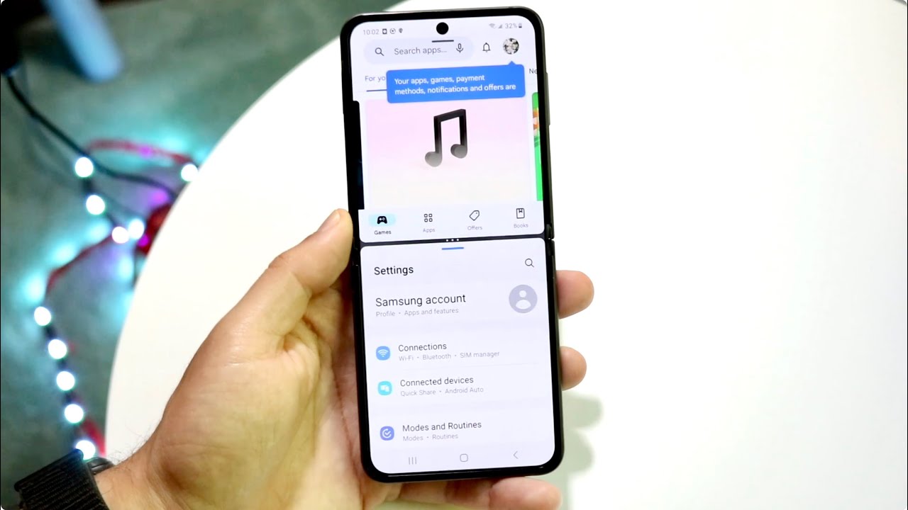 How To Split Screen Multitask On Samsung Galaxy Flip 5! - YouTube