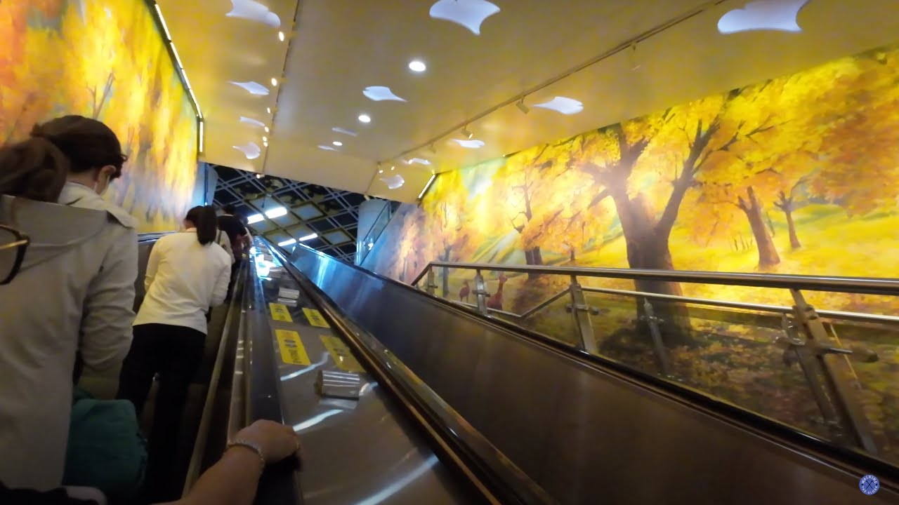 Riding the Modern Chengdu Metro Subway in Sichuan China [4K] - YouTube