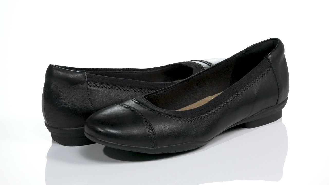 Clarks Sara Bay SKU: 9540666 - YouTube