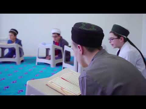 Hafızlar Neden Kuran Okurken Sallanır?