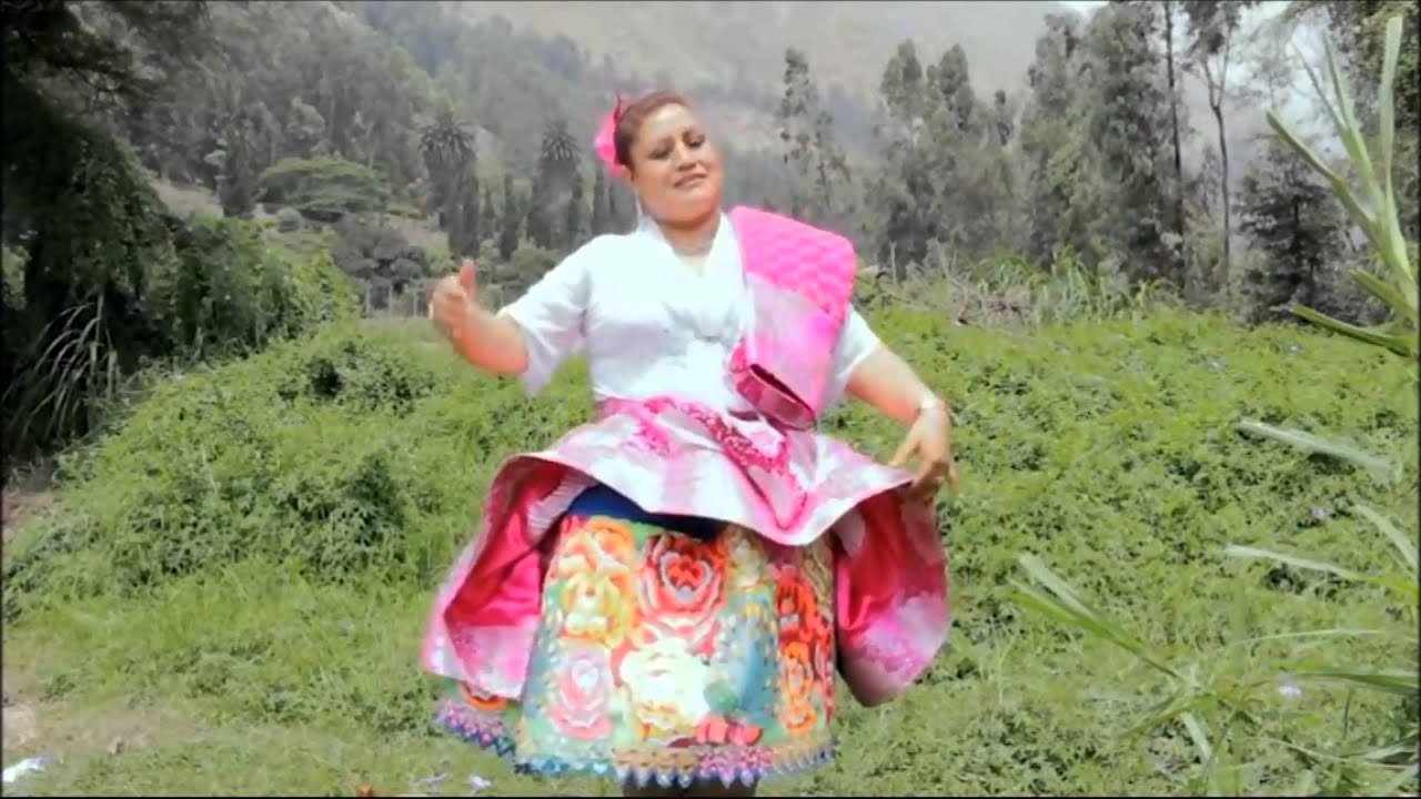 DOS SUSPIROS - BETTY SOLIS: LA CHICA BRAHMA - YouTube