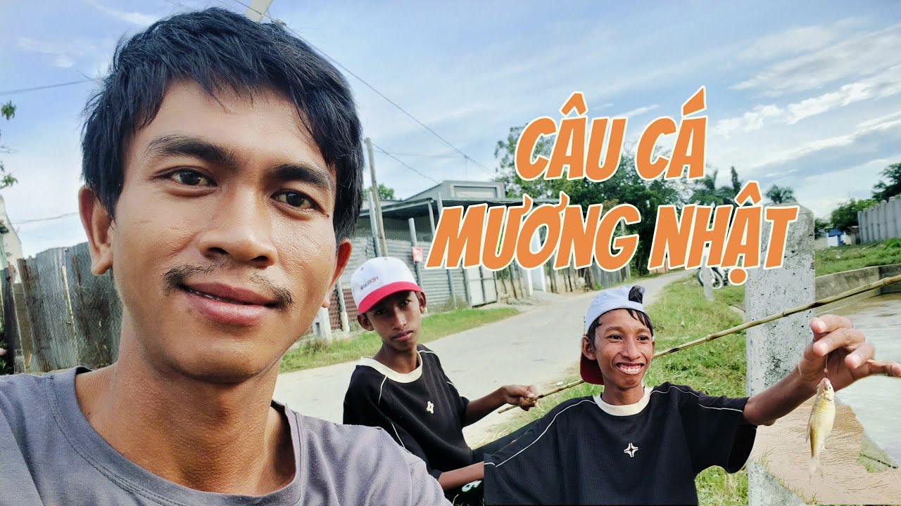 Câu cá buổi chiều ở quê vui vẻ và thoải mái //Bình Triệu Vlog - YouTube