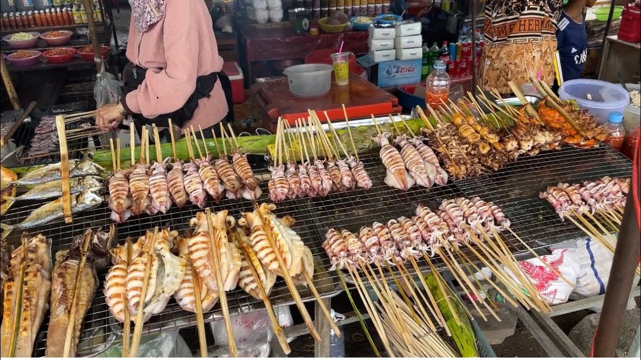 Kampot Seafood Market and Lunch at Beach in Keb , Cambodia - YouTube