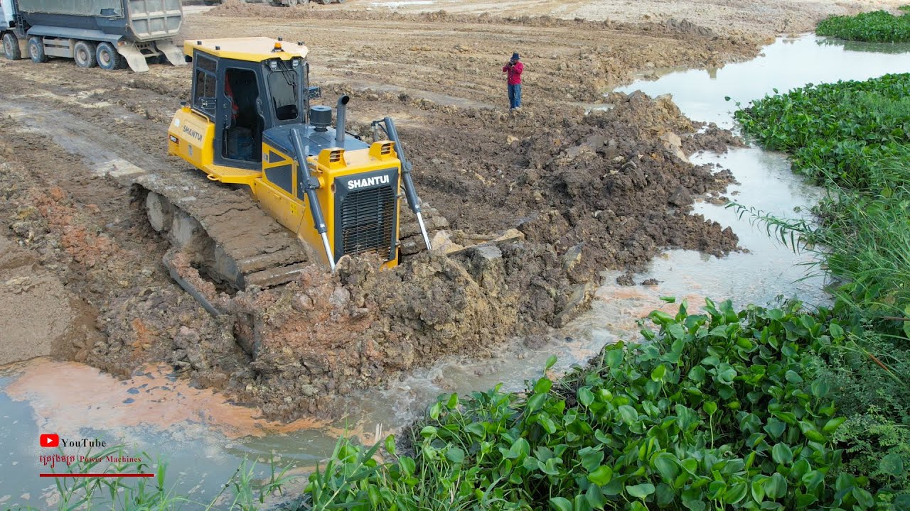 Great Video Bulldozer Removing Mud In Water Activities Hard Pushing ...