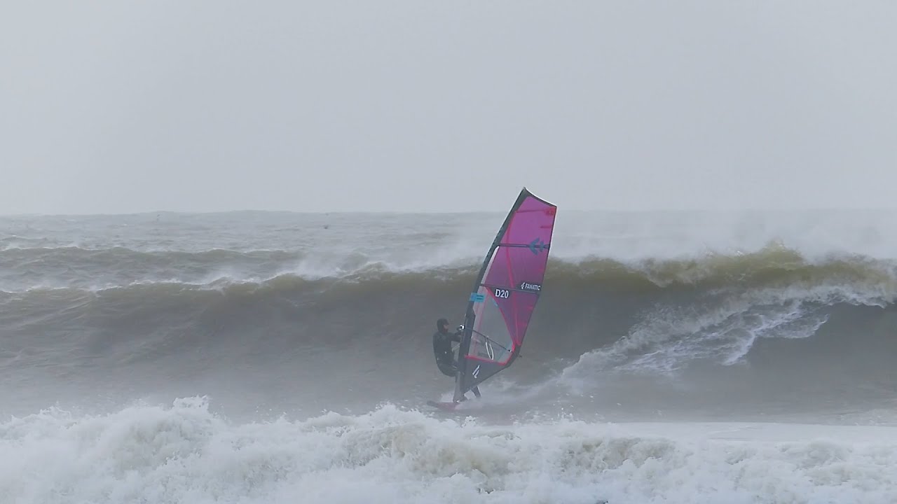Corona waveriding ,Windsurf Video from Denmark Thy Cold Hawaii,log 11 ...