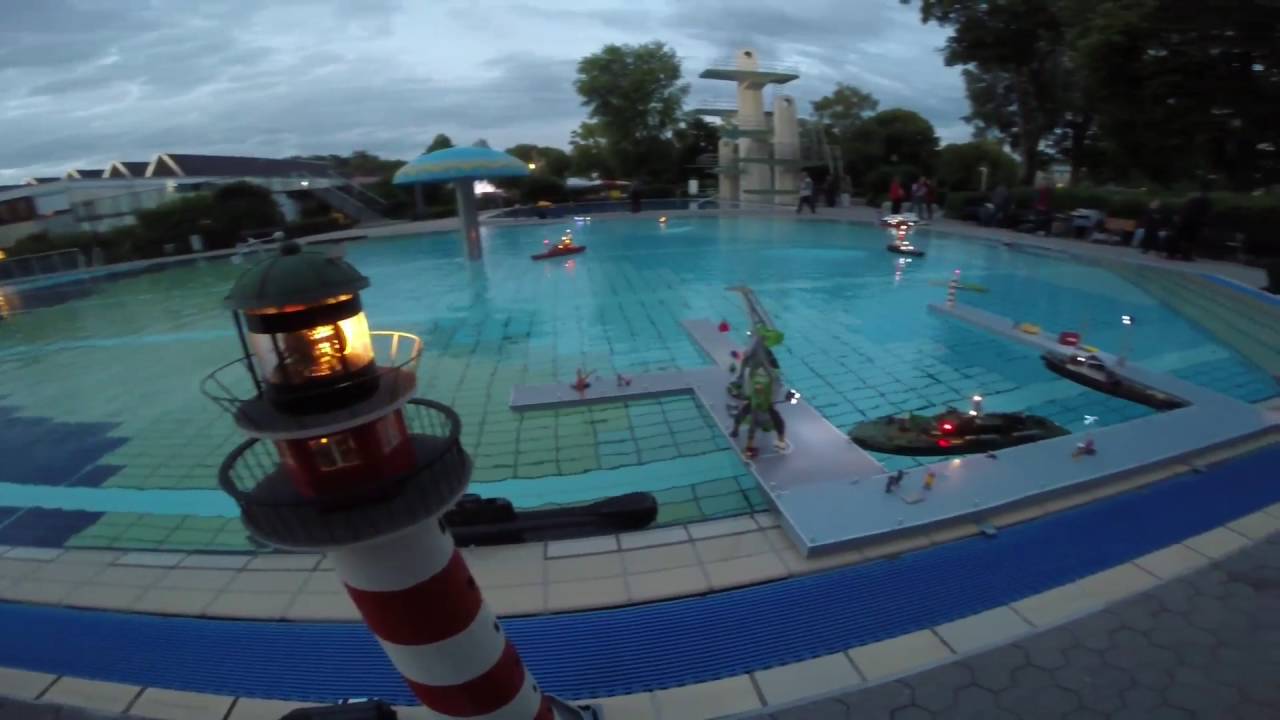 Freibad Unterhaching Modellboottreffen - YouTube