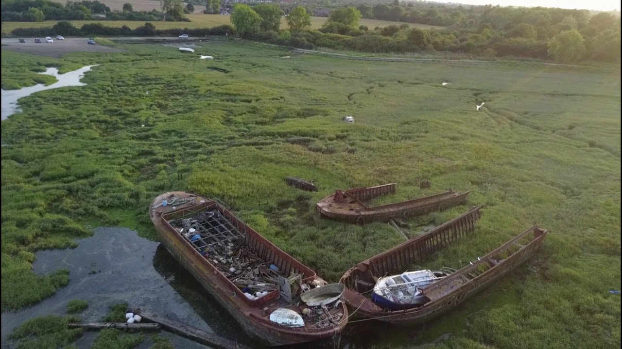 Riverside boat graveyard - YouTube