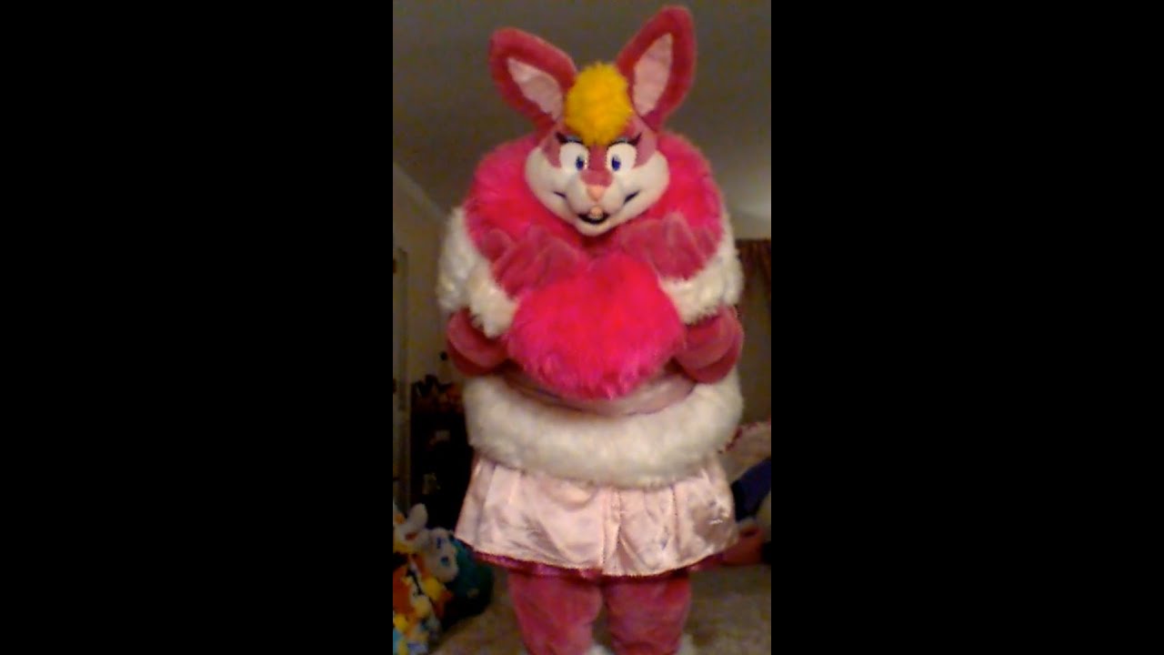 Daisy super fluffy Full suit video - YouTube