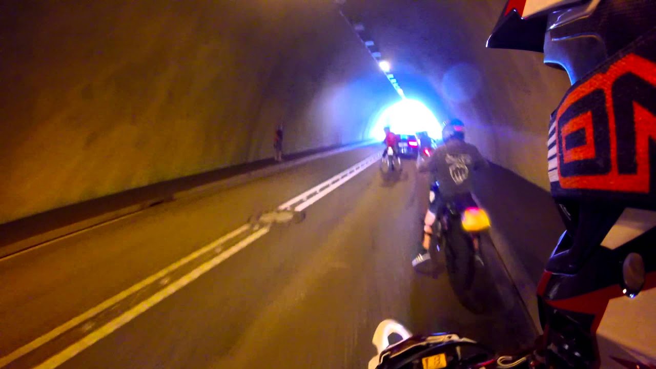 LUCKY POLICE GETAWAY | GERMAN | WR125X - YouTube