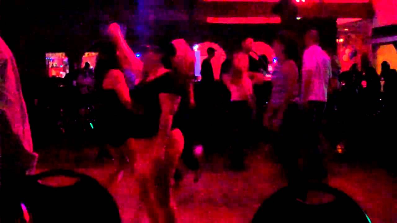 crazy dancing lady - YouTube