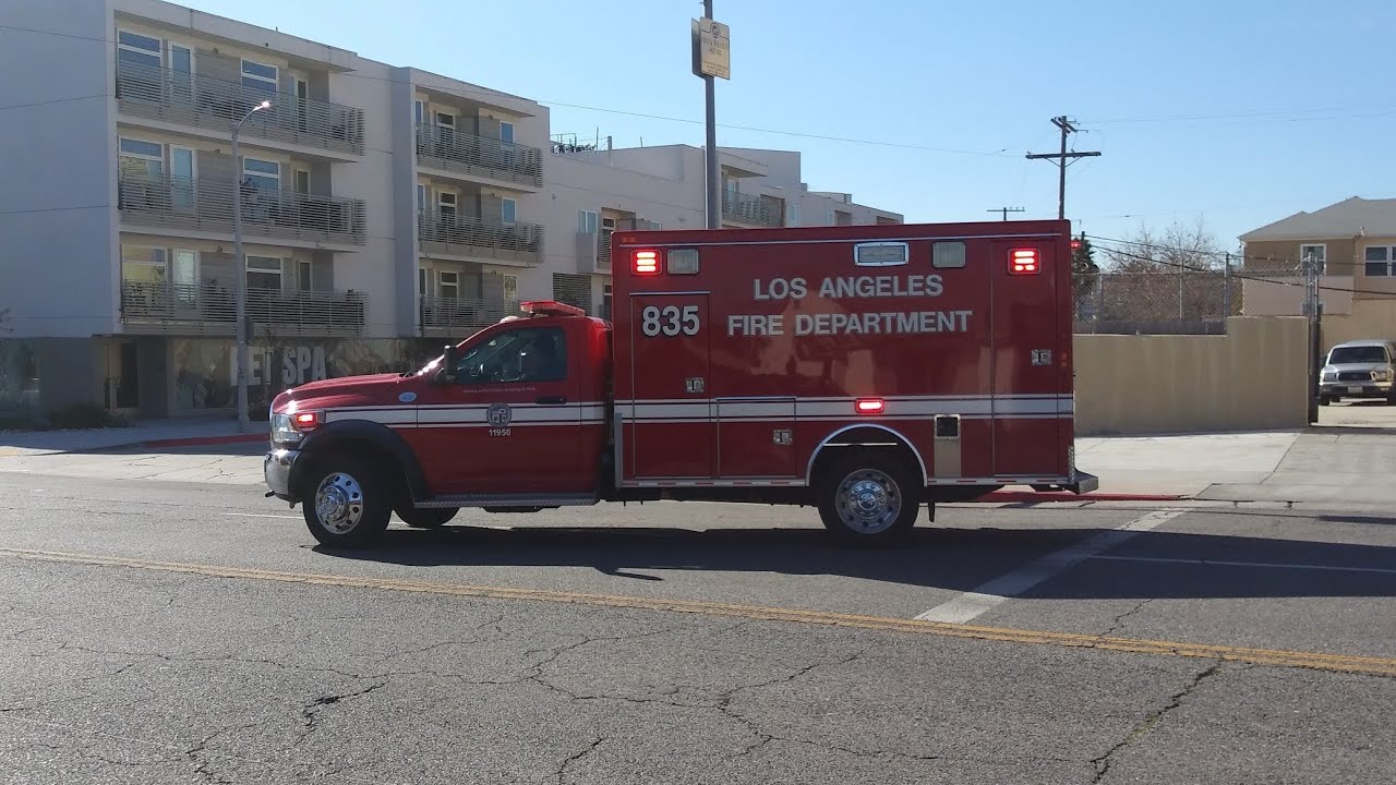 LAFD Rescue 835 Responding - YouTube