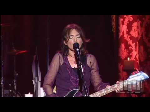 The Bangles - Manic Monday (Return To Bangleonia)