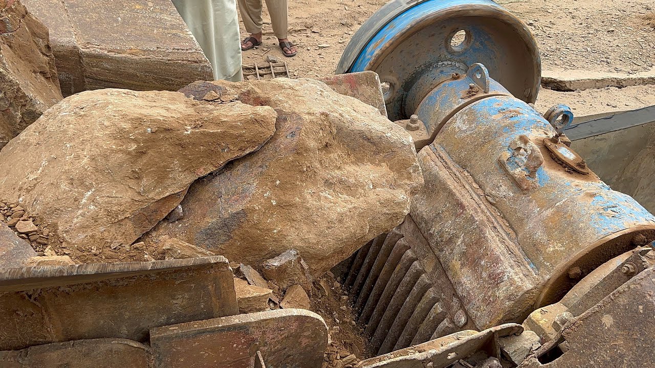 "Big Rock Crusher Machine: A Giant in Action"Big Rock Crushing: A ...