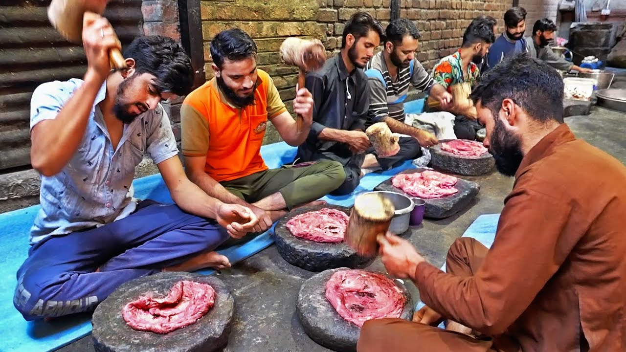 Indian Food - GIANT MEATBALL POUNDING Traditional Kashmiri Gustaba ...