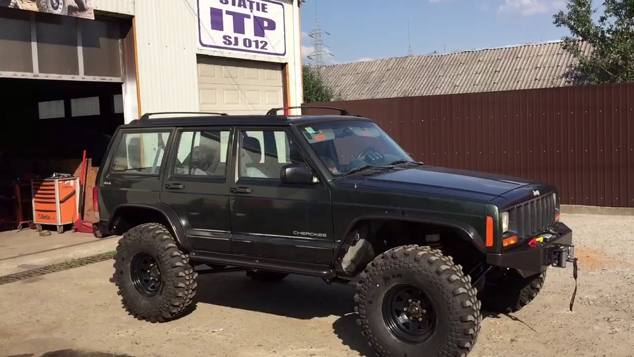 Jeep Xj ,Nissan Y60 axle, 35 " tires - YouTube