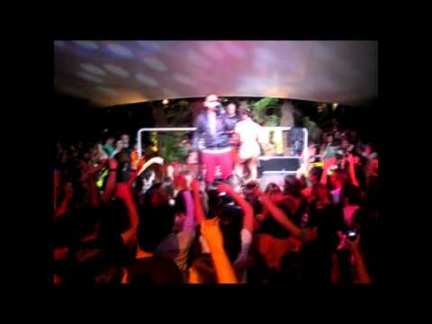 Barcelona! Sasha Lopez feat Broono & Ale Blake LIVE(Carpas Vig)