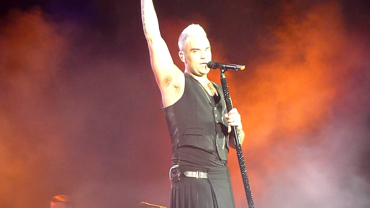 Robbie Williams Angels TW Classic 4th July 2015 - YouTube