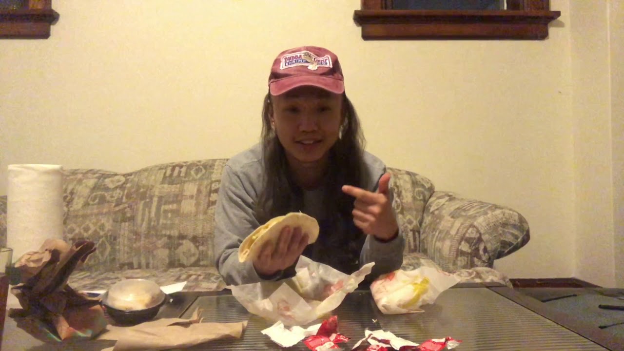 Taco Bells Chipotle Cheese And Reaper Ranch Double Stacked Tacos - YouTube