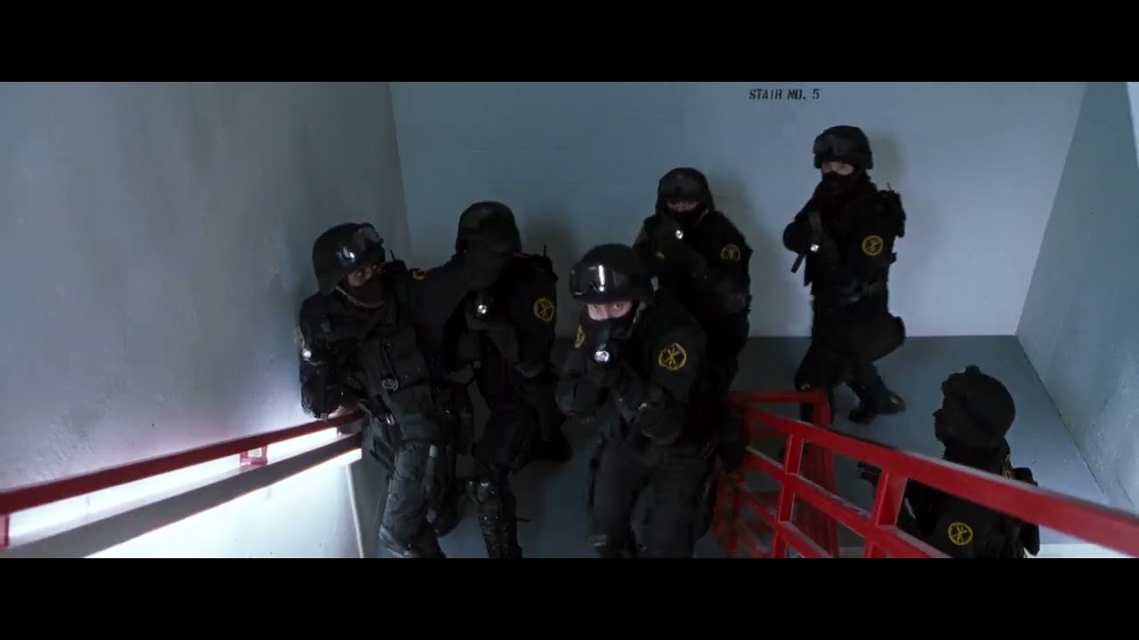 Exit Wounds (2001) "50 Kilograms Were Stole" Scene - YouTube