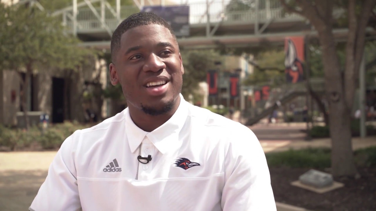 Scholarship for UTSA's Larry Stephens on the Sports2Nite TV show - YouTube