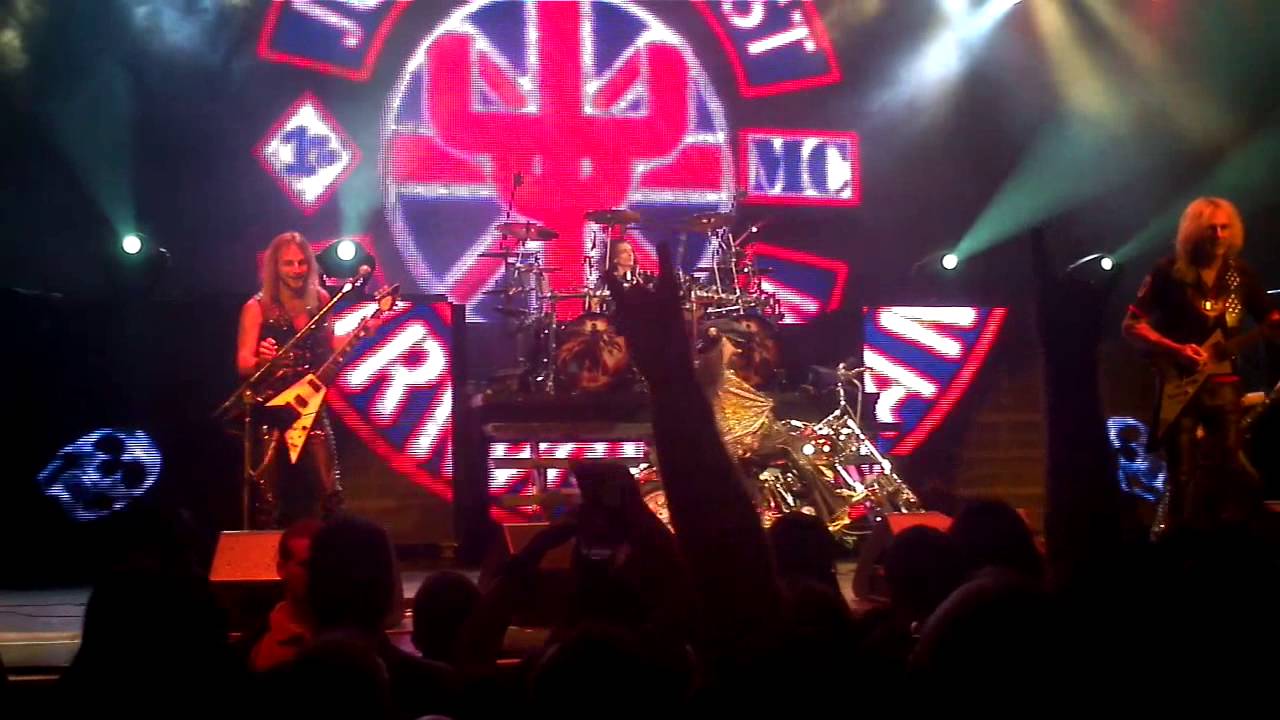 Judas Priest - Hell Bent For Leather (live) - YouTube