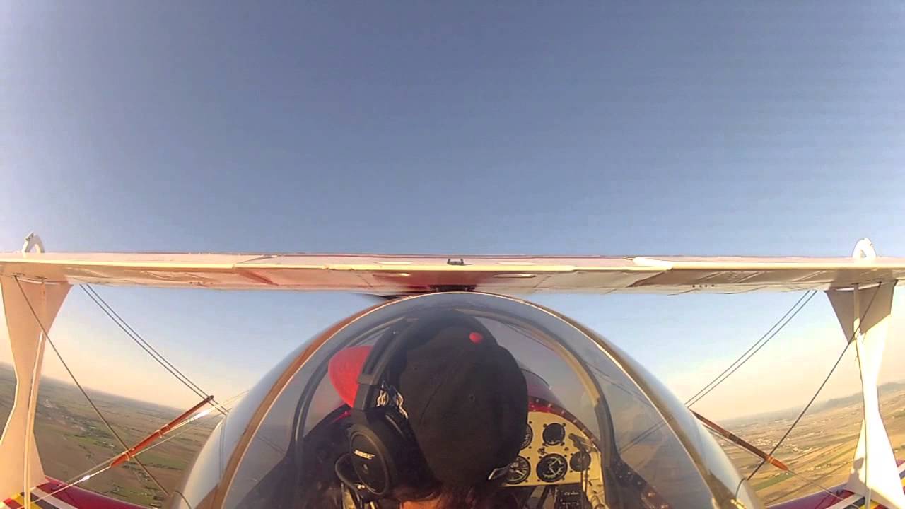 ultimate 10-200 up-side down left aileron rod shake - YouTube