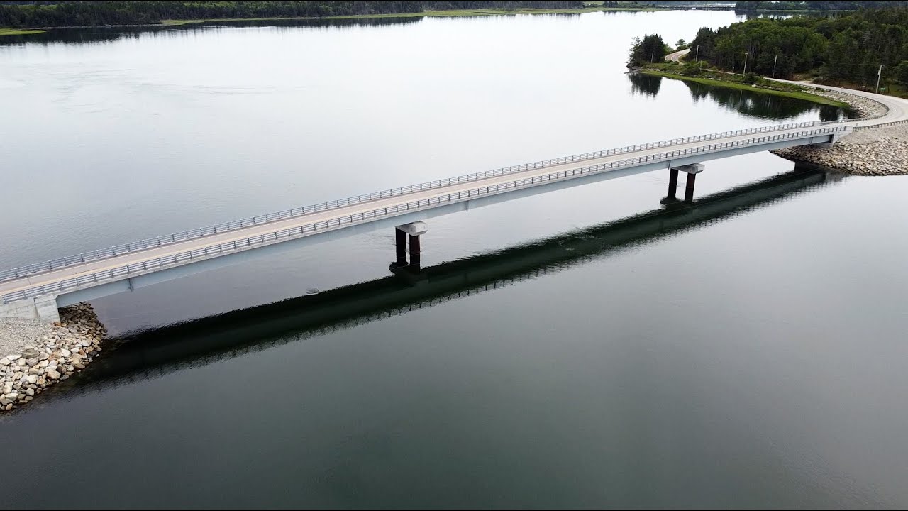Under The Sluice Point Bridge - YouTube