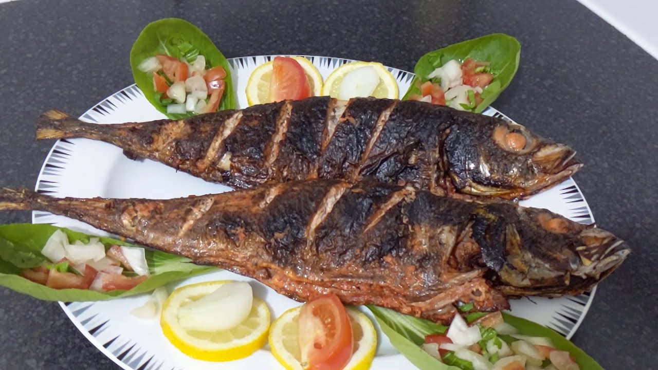THOMSON YA KO TUMBA | WHOLE GRILLED FISH | POISSON BRAISER | Congolese ...
